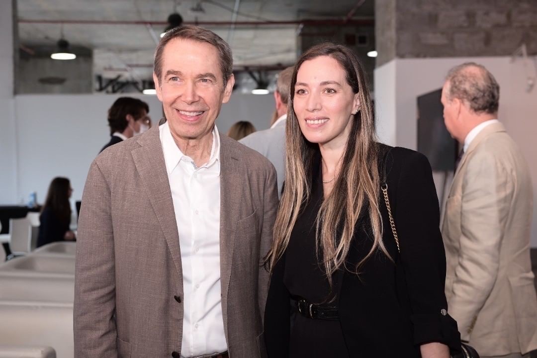 Jeff Koons: Lost in America, Found in Qatar - The Luxury Network Magazine